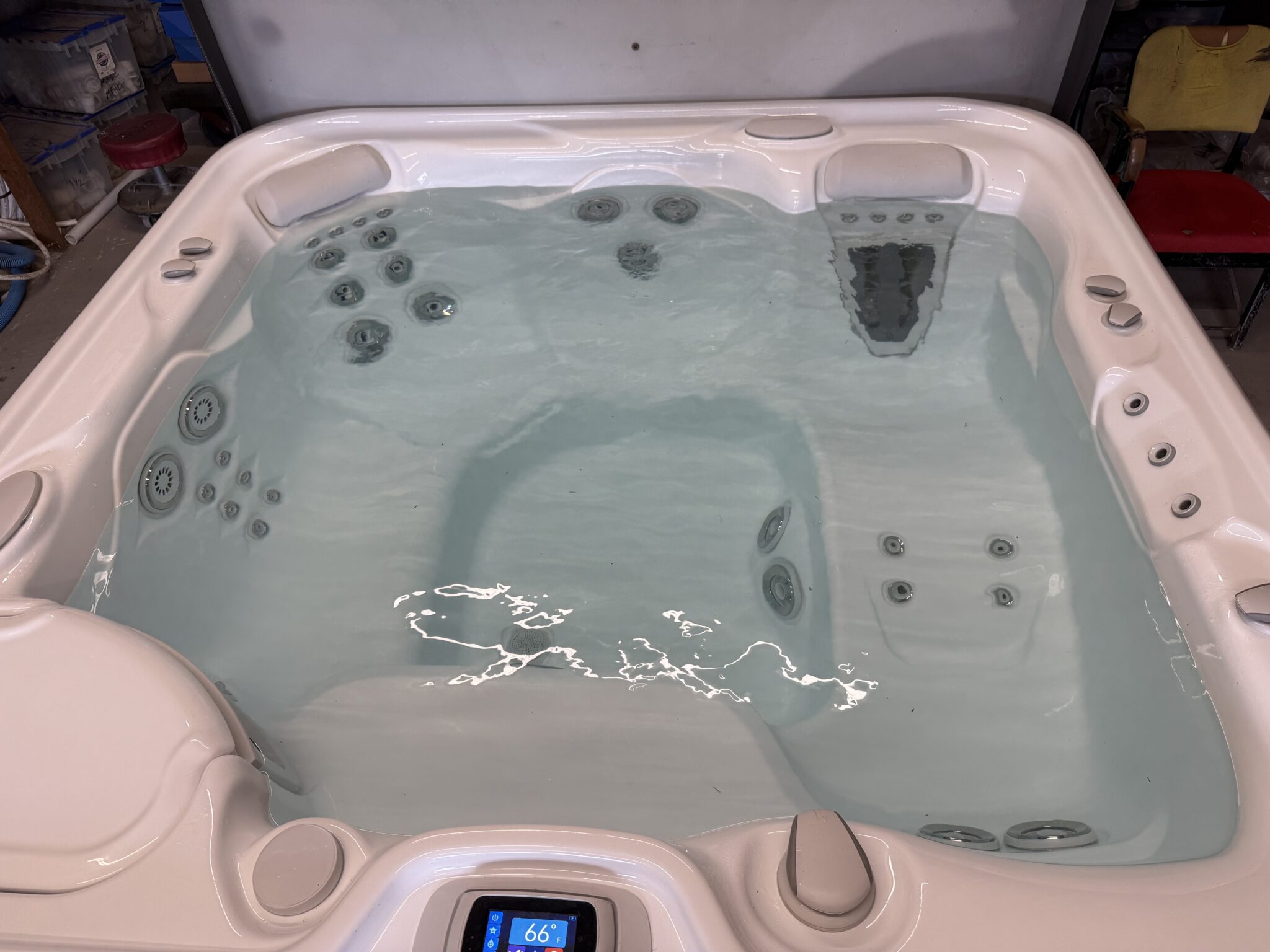 Pre-Owned Hot Tubs - Crystal Pools, Inc.